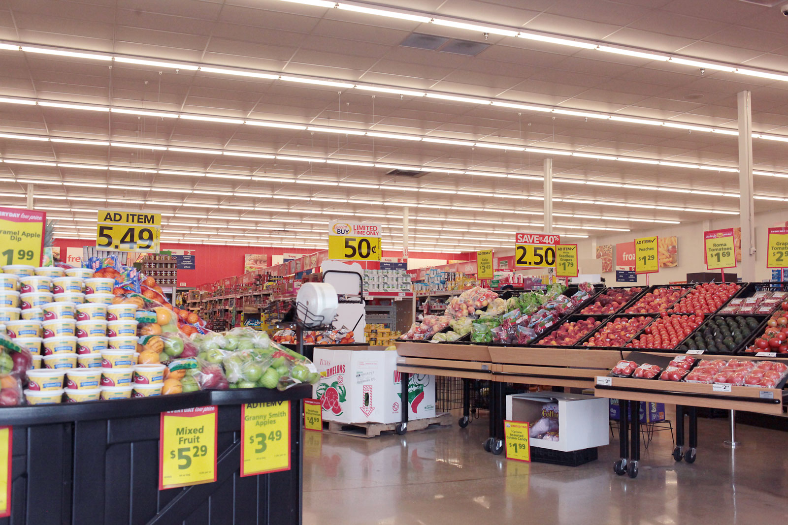 Save-A-Lot-Inside-2 - McHugh Construction | Dublin, Ohio